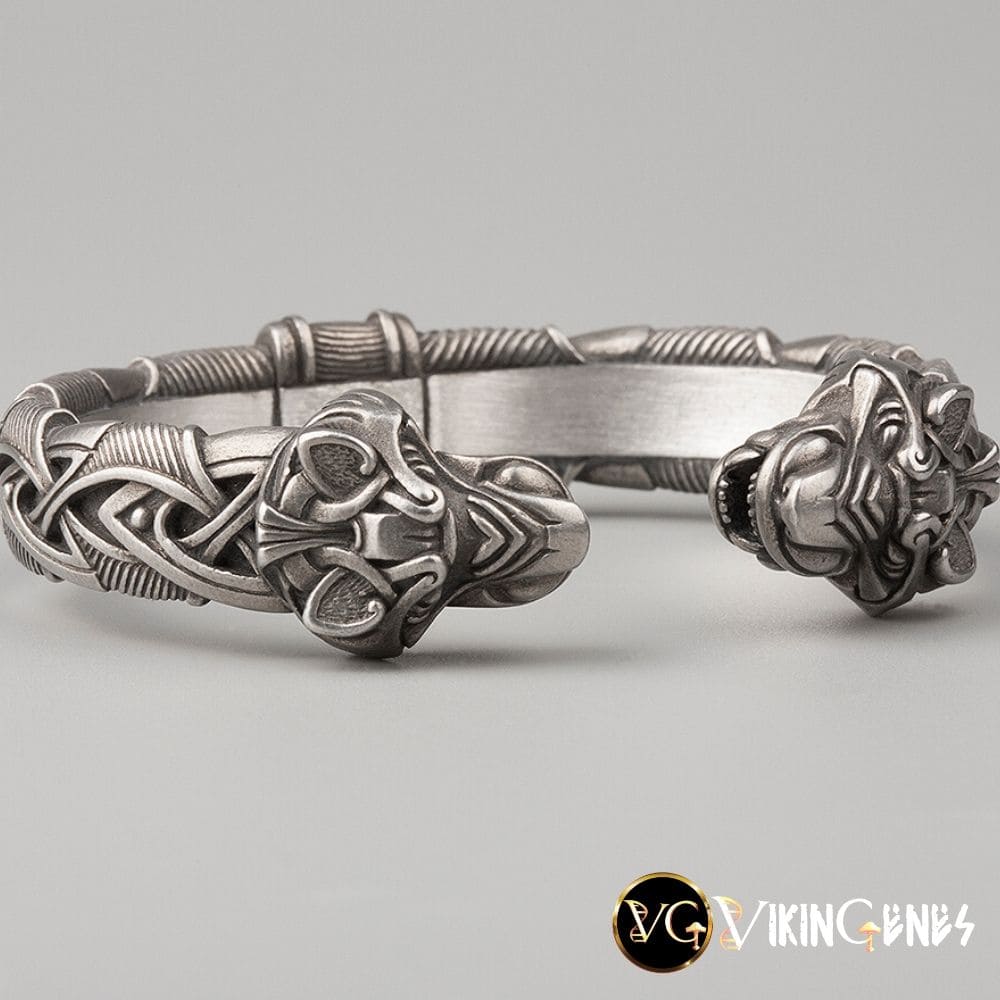 Premium Sterling Silver Norse Metal Arm Ring With Wolf Heads - Vikingenes